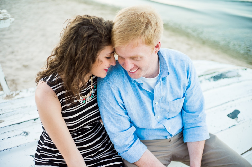 Rebecca and Dustin /// Milwaukee Wisconsin Engagement Session - Best ...